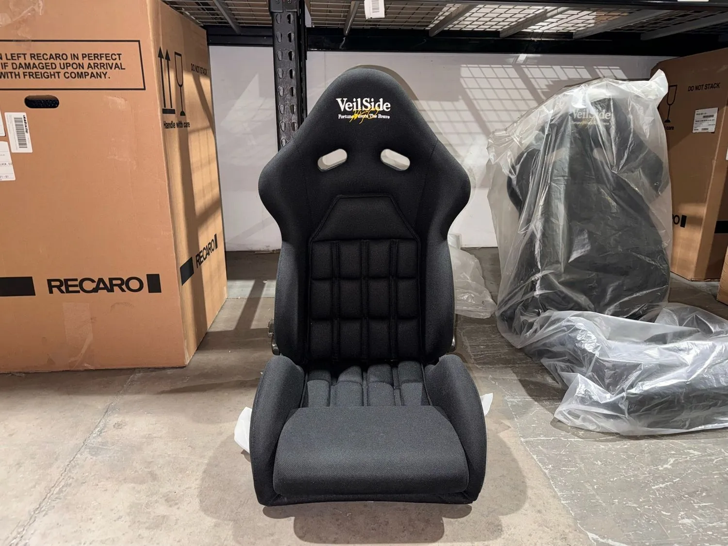 VeilSide D-1R Reclinable Racing Seat Pair Black FRP with Black Cloth ...